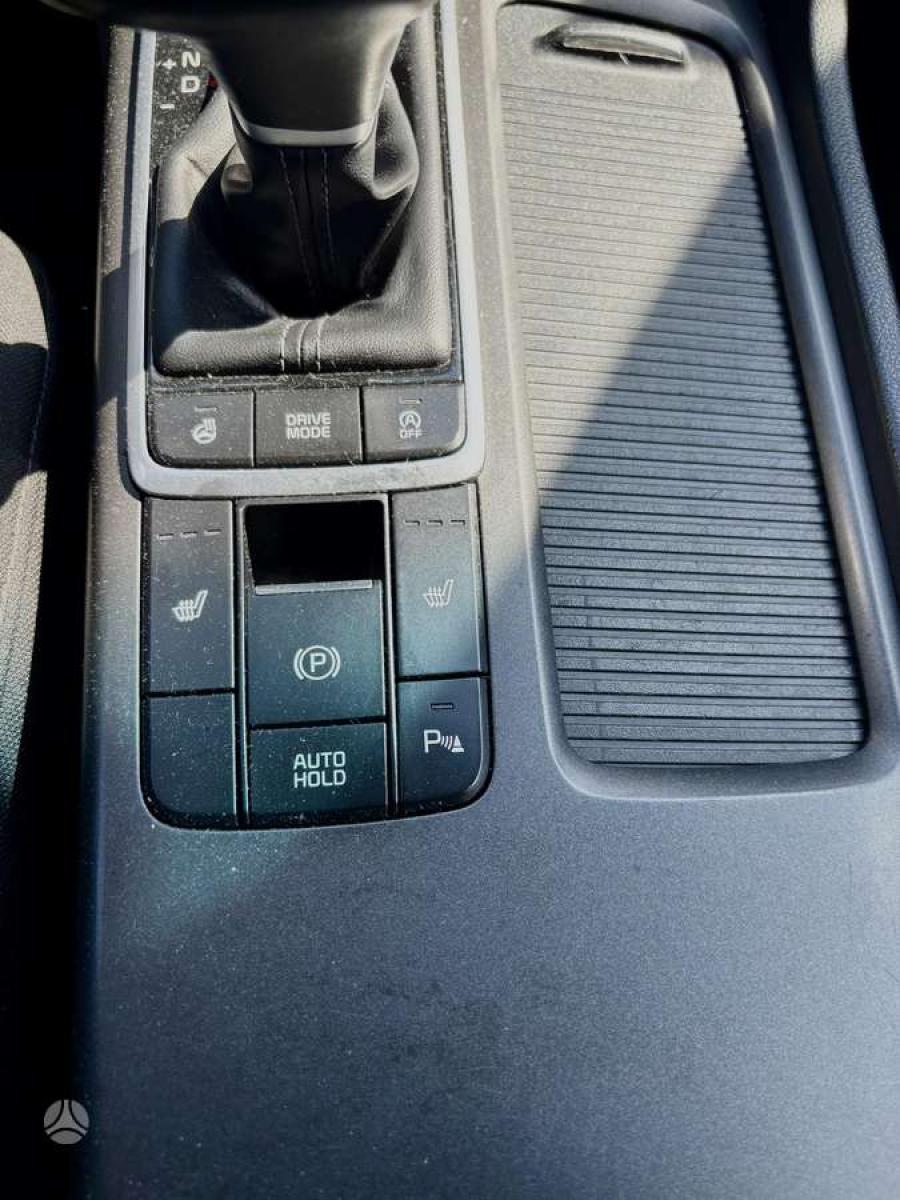 Balts Kia Optima 2018 Alīta, ar dzinēja tilpumu 1.69 L un nobraukumu 270 tūkst. km par 5999 €, foto 10 vietnē AUTOMOTO.COM.LV