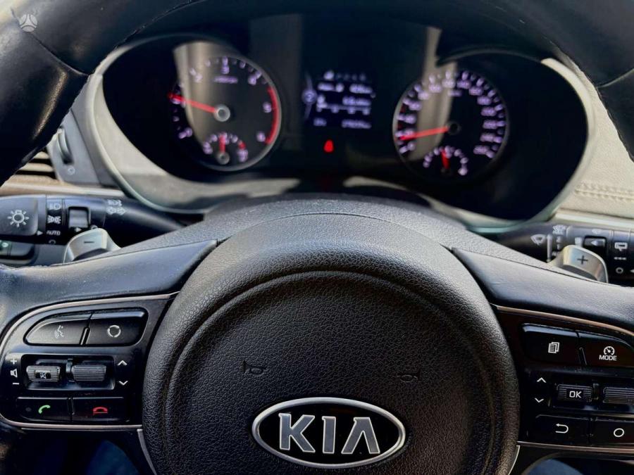 Balts Kia Optima 2018 Alīta, ar dzinēja tilpumu 1.69 L un nobraukumu 270 tūkst. km par 5999 €, foto 11 vietnē AUTOMOTO.COM.LV