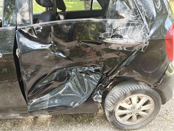 Melns Kia Picanto 2014 Anykščiai, ar dzinēja tilpumu 1.25 L un nobraukumu 114 tūkst. km par 1650 €, foto 2 vietnē AUTOMOTO.COM.LV