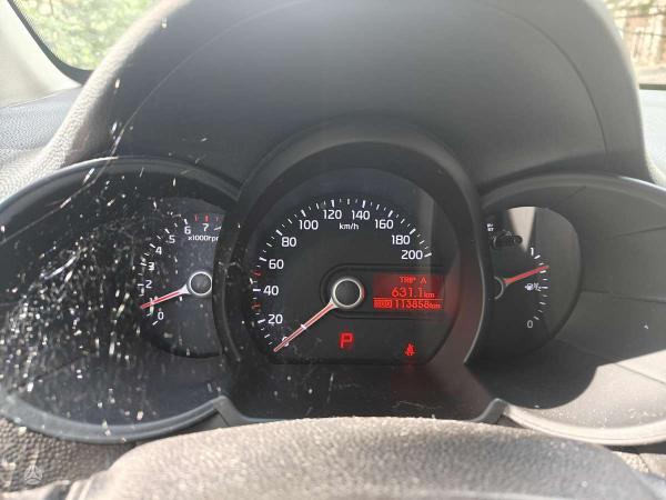 Melns Kia Picanto 2014 Anykščiai, ar dzinēja tilpumu 1.25 L un nobraukumu 114 tūkst. km par 1650 €, foto 5 vietnē AUTOMOTO.COM.LV