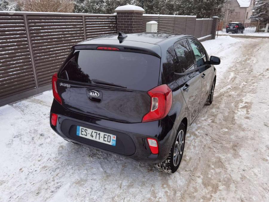 Black Kia Picanto 2017 in Kaunas, with an engine capacity of 1.25 L and mileage of 92 thousand km for 5500 €, photo 5 on AUTOMOTO.COM.LV
