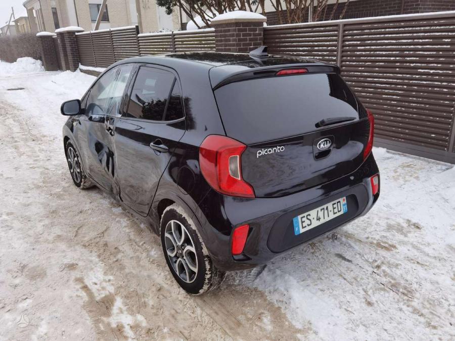Black Kia Picanto 2017 in Kaunas, with an engine capacity of 1.25 L and mileage of 92 thousand km for 5500 €, photo 6 on AUTOMOTO.COM.LV