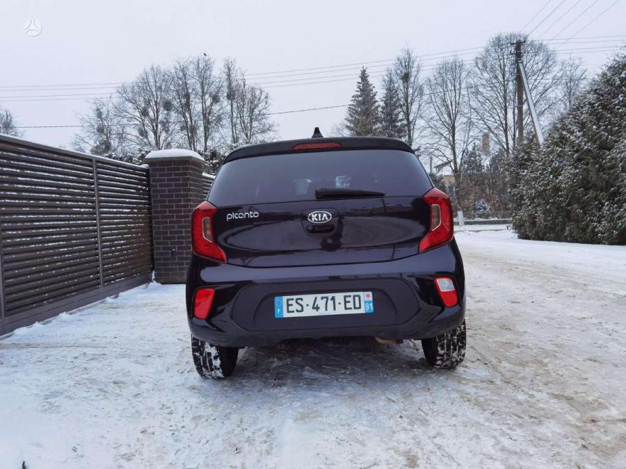 Black Kia Picanto 2017 in Kaunas, with an engine capacity of 1.25 L and mileage of 92 thousand km for 5500 €, photo 7 on AUTOMOTO.COM.LV