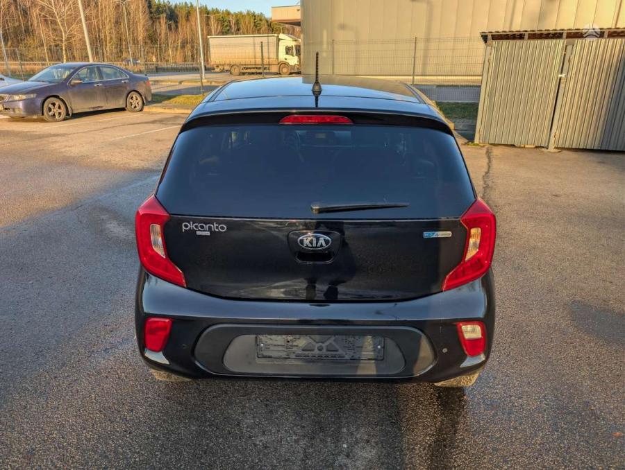 Black Kia Picanto 2020 in Kaunas, with an engine capacity of 1.20 L and mileage of 201 thousand km for 7400 €, photo 6 on AUTOMOTO.COM.LV
