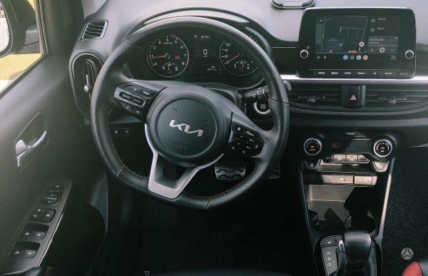 Black Kia Picanto 2022 in Vilnius, with an engine capacity of 1.20 L and mileage of 58 thousand km for 12800 €, photo 6 on AUTOMOTO.COM.LV