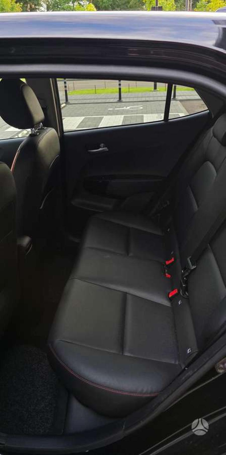 Black Kia Picanto 2022 in Vilnius, with an engine capacity of 1.20 L and mileage of 58 thousand km for 13900 €, photo 23 on AUTOMOTO.COM.LV