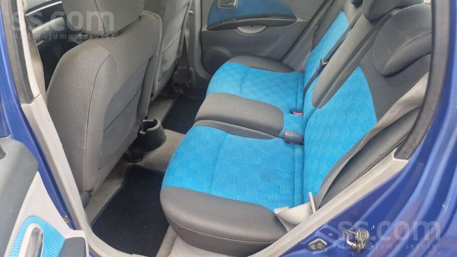 Zils Kia Picanto 2007 Rīga, ar dzinēja tilpumu 1.10 L un nobraukumu 206 tūkst. km par 990 €, foto 7 vietnē AUTOMOTO.COM.LV