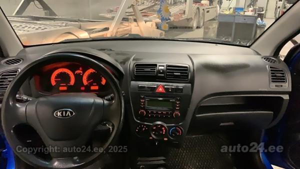 Zils Kia Picanto 2008 Tallina, ar dzinēja tilpumu 1.10 L un nobraukumu 165 tūkst. km par 1250 €, foto 5 vietnē AUTOMOTO.COM.LV