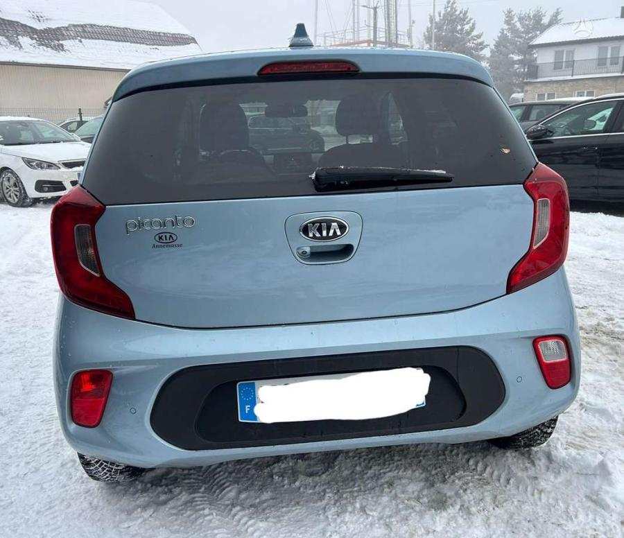 Blue Kia Picanto 2019 in Taurage, with an engine capacity of 1.25 L and mileage of 227 thousand km for 5300 €, photo 6 on AUTOMOTO.COM.LV