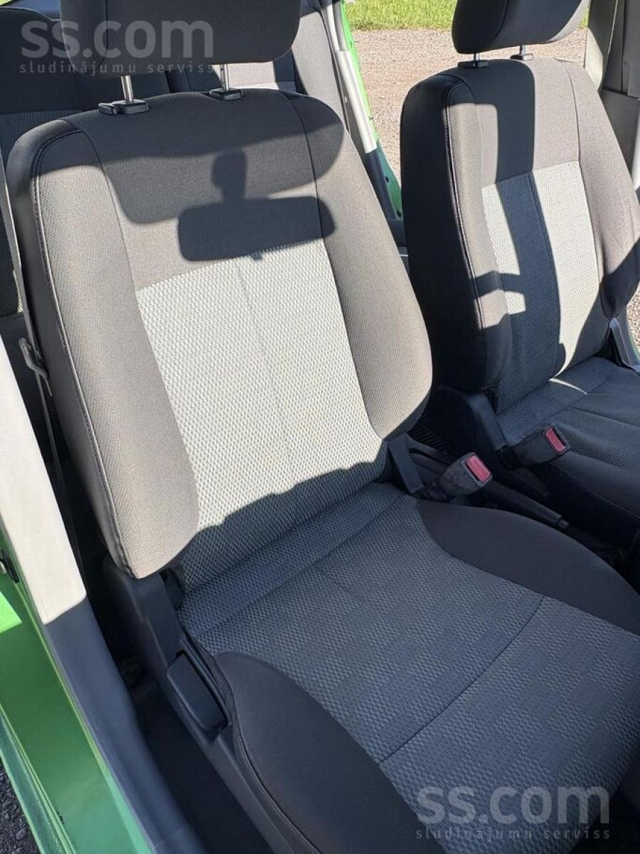 Zaļš Kia Picanto 2005 Daugavpils, ar dzinēja tilpumu 1.00 L un nobraukumu 171 tūkst. km par 1199 €, foto 21 vietnē AUTOMOTO.COM.LV