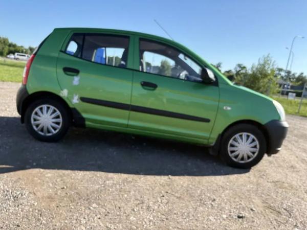 Zaļš Kia Picanto 2005 Daugavpils, ar dzinēja tilpumu 1.00 L un nobraukumu 171 tūkst. km par 1199 €, foto 6 vietnē AUTOMOTO.COM.LV
