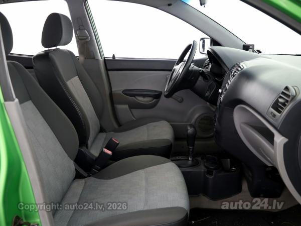 Zaļš Kia Picanto 2005 Tallina, ar dzinēja tilpumu 1.10 L un nobraukumu 161 tūkst. km par 799 €, foto 6 vietnē AUTOMOTO.COM.LV