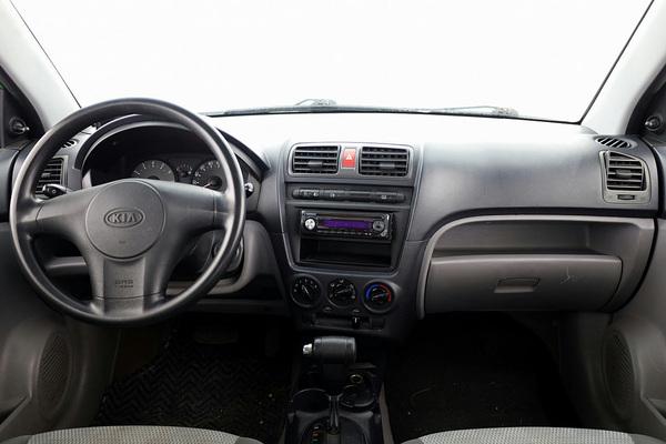 Zaļš Kia Picanto 2005 Tallina, ar dzinēja tilpumu 1.10 L un nobraukumu 159 tūkst. km par 799 €, foto 5 vietnē AUTOMOTO.COM.LV