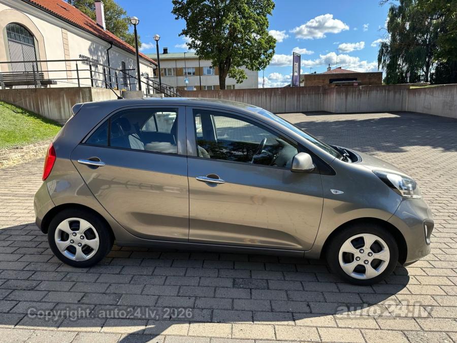 Grey Kia Picanto 2012 in Tallinn, with an engine capacity of 1.20 L and mileage of 179 thousand km for 3490 €, photo 3 on AUTOMOTO.COM.LV