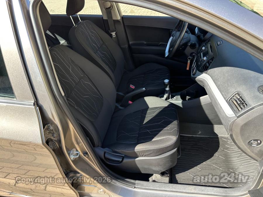 Grey Kia Picanto 2012 in Tallinn, with an engine capacity of 1.20 L and mileage of 179 thousand km for 3490 €, photo 14 on AUTOMOTO.COM.LV