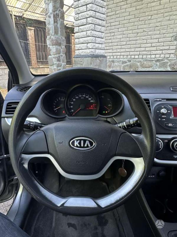Pelēks Kia Picanto 2013 Viļņa, ar dzinēja tilpumu 1.25 L un nobraukumu 150 tūkst. km par 2650 €, foto 11 vietnē AUTOMOTO.COM.LV