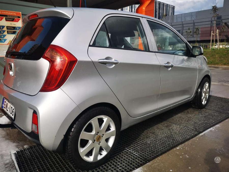 Grey Kia Picanto 2015 in Vilnius, with an engine capacity of 1.25 L and mileage of 98 thousand km for 6560 €, photo 11 on AUTOMOTO.COM.LV