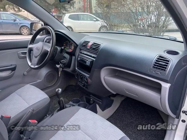 Kia Picanto 2005 in Tallinn, with an engine capacity of 1.10 L and mileage of 120 thousand km for 1190 €, photo 6 on AUTOMOTO.COM.LV