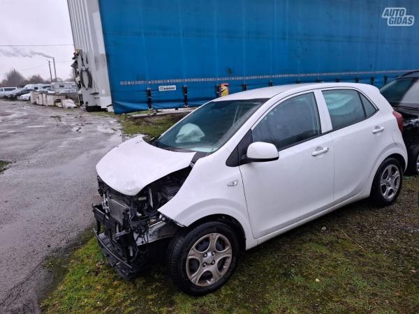 Kia Picanto 2018 in Panevezys, with an engine capacity of 1.30 L and mileage of 40 thousand km for 3200 €, photo 6 on AUTOMOTO.COM.LV