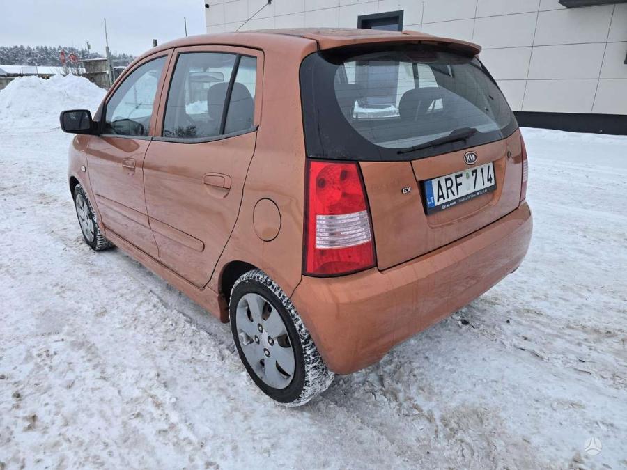 Orange Kia Picanto 2005 in Vilnius, with an engine capacity of 1.09 L and mileage of 72 thousand km for 1300 €, photo 4 on AUTOMOTO.COM.LV