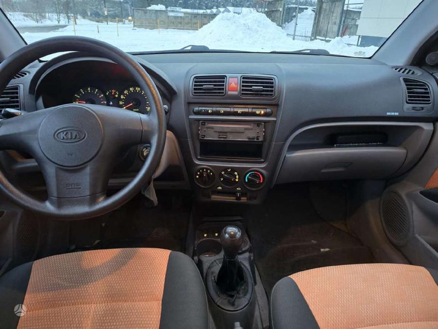 Orange Kia Picanto 2005 in Vilnius, with an engine capacity of 1.09 L and mileage of 72 thousand km for 1200 €, photo 10 on AUTOMOTO.COM.LV