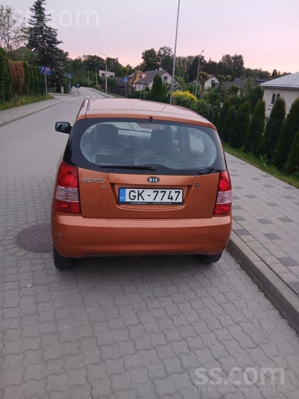 Orange Kia Picanto 2007 in Dobele, with an engine capacity of 1.10 L and mileage of 146 thousand km for 900 €, photo 3 on AUTOMOTO.COM.LV