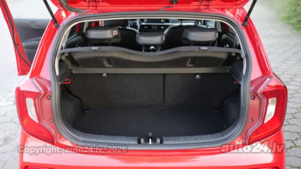 Red Kia Picanto 2017 in Tallinn, with an engine capacity of 1.20 L and mileage of 192 thousand km for 6999 €, photo 11 on AUTOMOTO.COM.LV