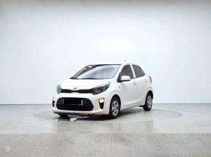 White Kia Picanto 2020 in Vilnius, with an engine capacity of 1.25 L and mileage of 149 thousand km for 5570 €, photo  on AUTOMOTO.COM.LV