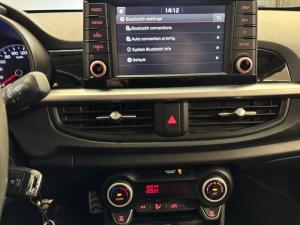 Yellow Kia Picanto 2019 in Riga, with an engine capacity of 1.20 L and mileage of 84 thousand km for 10900 €, photo 22 on AUTOMOTO.COM.LV
