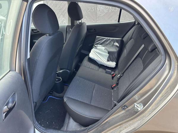 Yellow Kia Picanto 2020 in Taurage, with an engine capacity of 1.00 L and mileage of 49 thousand km for 2100 €, photo 8 on AUTOMOTO.COM.LV