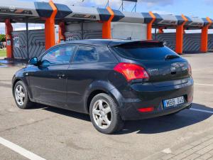 Melns Kia ProCeed 2009 Marijampole, ar dzinēja tilpumu 1.99 L un nobraukumu 260 tūkst. km par 1950 €, foto 7 vietnē AUTOMOTO.COM.LV