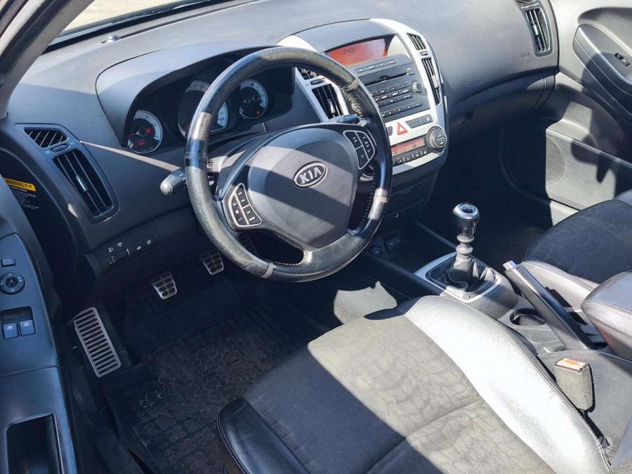 Melns Kia ProCeed 2009 Marijampole, ar dzinēja tilpumu 1.99 L un nobraukumu 260 tūkst. km par 1950 €, foto 11 vietnē AUTOMOTO.COM.LV