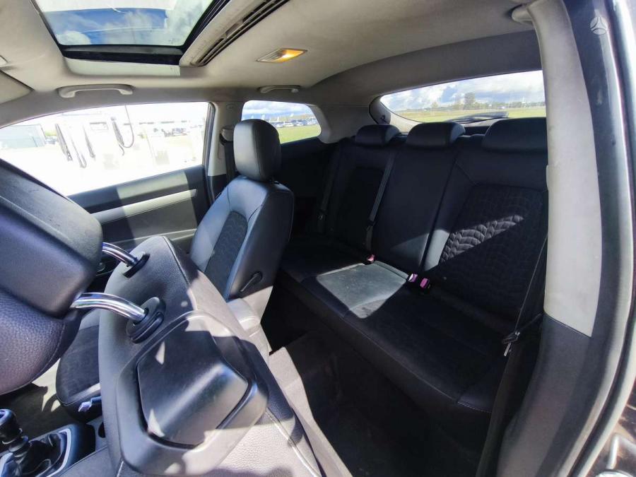 Melns Kia ProCeed 2009 Marijampole, ar dzinēja tilpumu 1.99 L un nobraukumu 260 tūkst. km par 1950 €, foto 12 vietnē AUTOMOTO.COM.LV