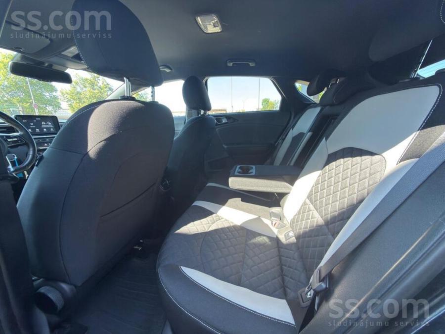 Melns Kia ProCeed 2019 Jelgava, ar dzinēja tilpumu 1.40 L un nobraukumu 57 tūkst. km par 15900 €, foto 12 vietnē AUTOMOTO.COM.LV