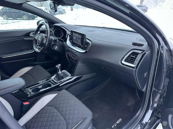 Melns Kia ProCeed 2020 Kauņa, ar dzinēja tilpumu 1.00 L un nobraukumu 59 tūkst. km par 12999 €, foto 11 vietnē AUTOMOTO.COM.LV