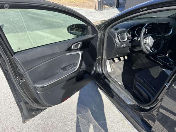 Melns Kia ProCeed 2020 Kauņa, ar dzinēja tilpumu 1.00 L un nobraukumu 60 tūkst. km par 12999 €, foto 10 vietnē AUTOMOTO.COM.LV