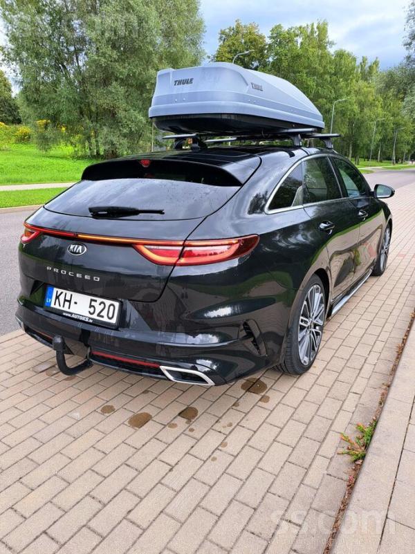 Black Kia ProCeed 2020 in Limbazi, with an engine capacity of 1.60 L and mileage of 216 thousand km for 14300 €, photo 3 on AUTOMOTO.COM.LV