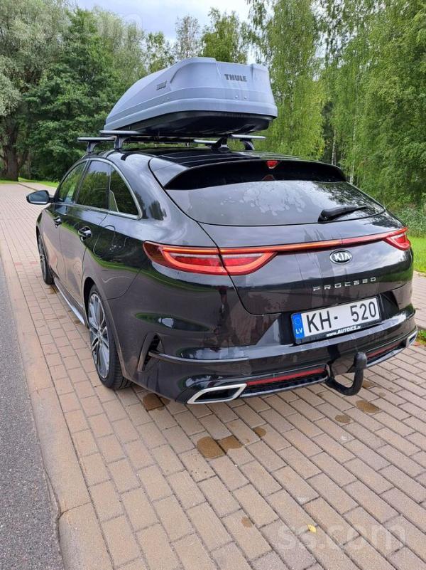 Black Kia ProCeed 2020 in Limbazi, with an engine capacity of 1.60 L and mileage of 216 thousand km for 14300 €, photo 4 on AUTOMOTO.COM.LV