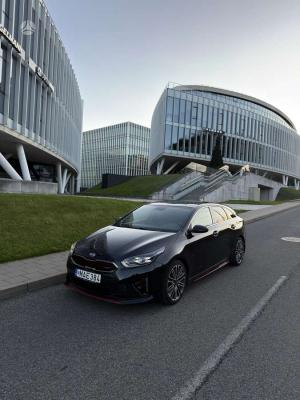 Melns Kia ProCeed 2021 Viļņa, ar dzinēja tilpumu 1.59 L un nobraukumu 123 tūkst. km par 17500 €, foto  vietnē AUTOMOTO.COM.LV