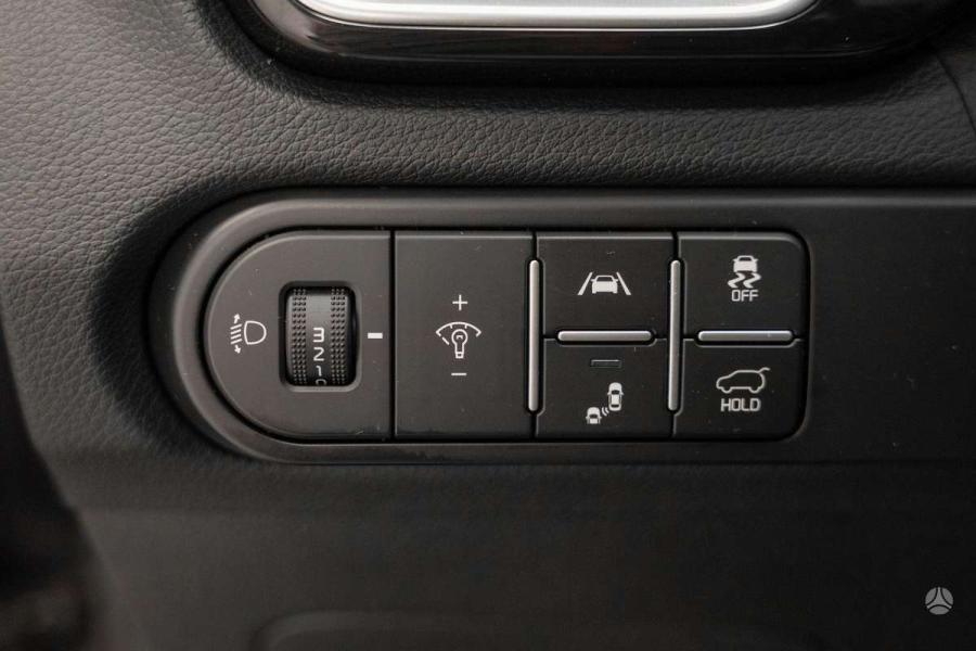 Black Kia ProCeed 2021 in Vilnius, with an engine capacity of 1.60 L and mileage of 116 thousand km for 18900 €, photo 12 on AUTOMOTO.COM.LV