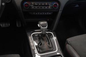 Black Kia ProCeed 2021 in Vilnius, with an engine capacity of 1.60 L and mileage of 116 thousand km for 18900 €, photo 13 on AUTOMOTO.COM.LV