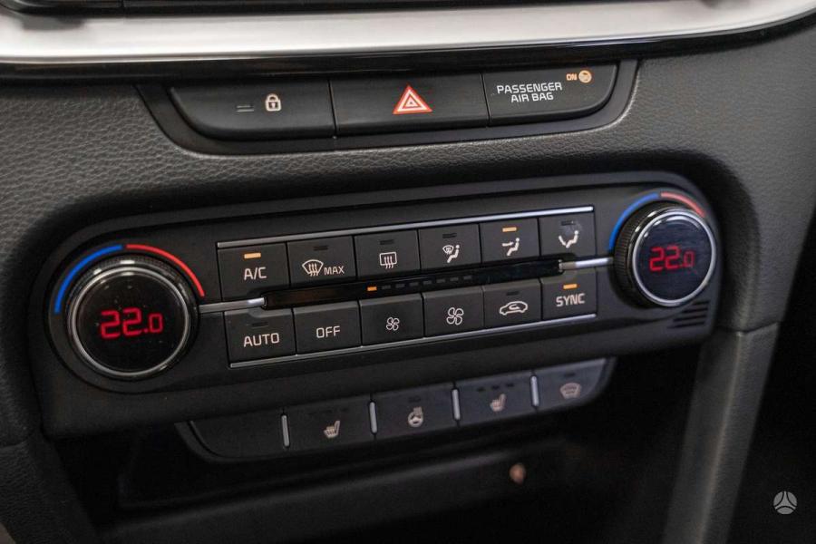 Black Kia ProCeed 2021 in Vilnius, with an engine capacity of 1.60 L and mileage of 116 thousand km for 18900 €, photo 14 on AUTOMOTO.COM.LV