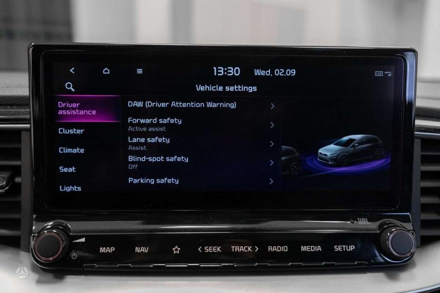 Black Kia ProCeed 2021 in Vilnius, with an engine capacity of 1.60 L and mileage of 116 thousand km for 18900 €, photo 22 on AUTOMOTO.COM.LV