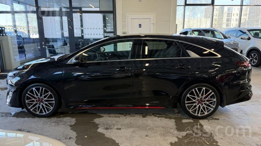 Melns Kia ProCeed 2022 Rīga, ar dzinēja tilpumu 1.60 L un nobraukumu 78 tūkst. km par 20500 €, foto 3 vietnē AUTOMOTO.COM.LV