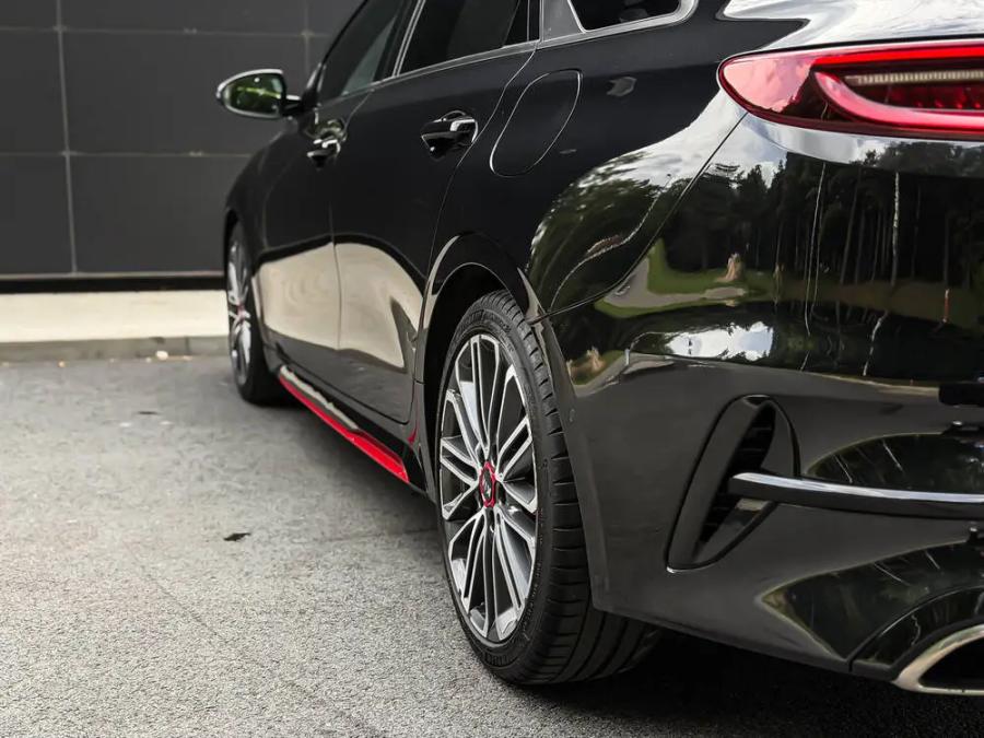 Black Kia ProCeed 2022 in Jelgava, with an engine capacity of 1.60 L and mileage of 74 thousand km for 19950 €, photo 13 on AUTOMOTO.COM.LV