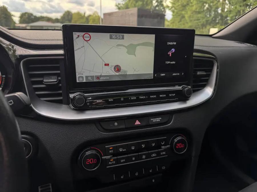 Black Kia ProCeed 2022 in Jelgava, with an engine capacity of 1.60 L and mileage of 74 thousand km for 19950 €, photo 25 on AUTOMOTO.COM.LV