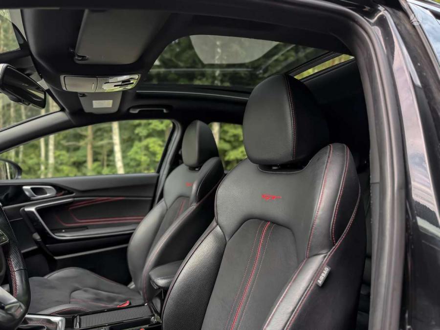 Melns Kia ProCeed 2022 Šauļi, ar dzinēja tilpumu 1.59 L un nobraukumu 74 tūkst. km par 18990 €, foto 21 vietnē AUTOMOTO.COM.LV