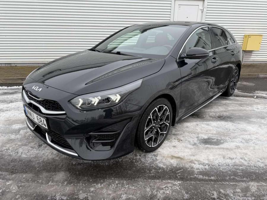 Melns Kia ProCeed 2023 Viļņa, ar dzinēja tilpumu 1.48 L un nobraukumu 74 tūkst. km par 19950 €, foto 1 vietnē AUTOMOTO.COM.LV