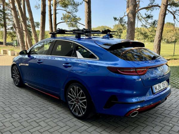 Blue Kia ProCeed 2022 in Kaunas, with an engine capacity of 1.59 L and mileage of 82 thousand km for 21500 €, photo 5 on AUTOMOTO.COM.LV