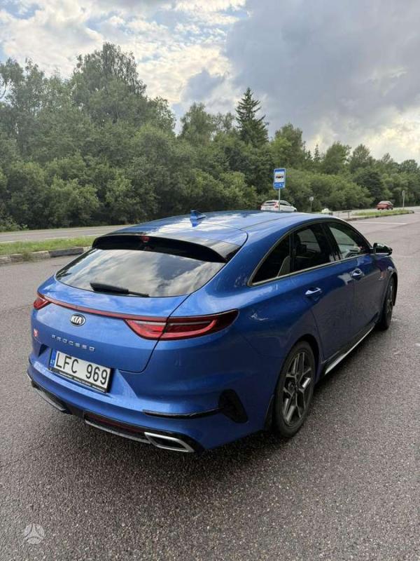 Blue Kia ProCeed 2019 in Pakruojis, with an engine capacity of 1.35 L and mileage of 147 thousand km for 16900 €, photo 2 on AUTOMOTO.COM.LV